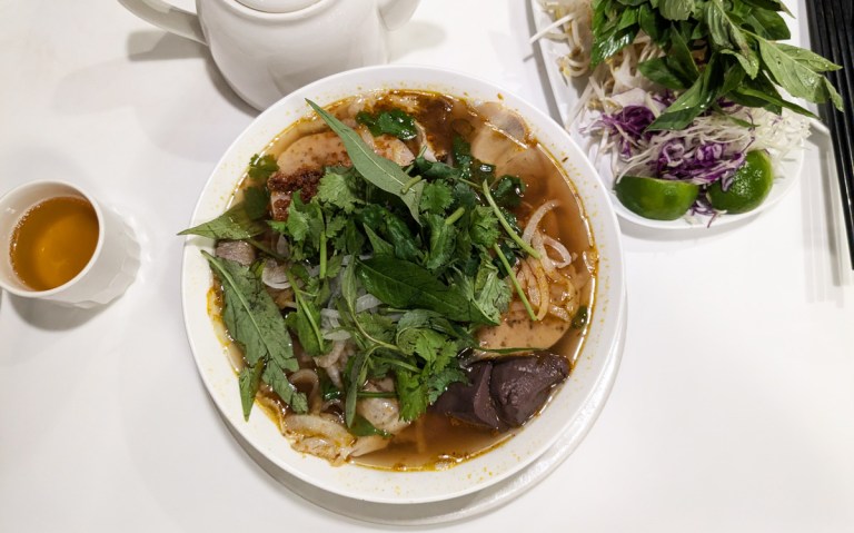 Pho Ngoc Yen Continues to be Great – Michael Eats